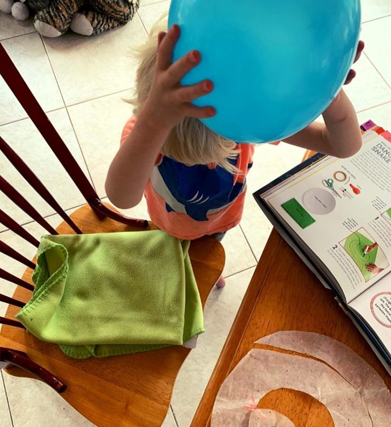 Static Electricity - Kids Activity - Easy Science Experiment - BurgerFit